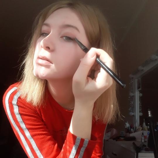 Popular Periscope, YouNow, and etc. live streams on LiveOMG.co.uk