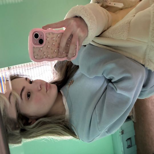 Amber Lawrence hi join having fun liveme.com