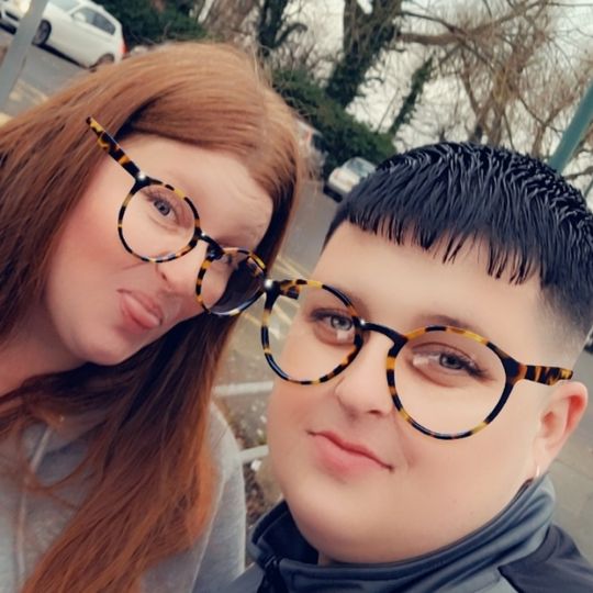 LiveOMG - Live Video Streams. Twitch, Kick, Bigo Live, Periscope, and etc.