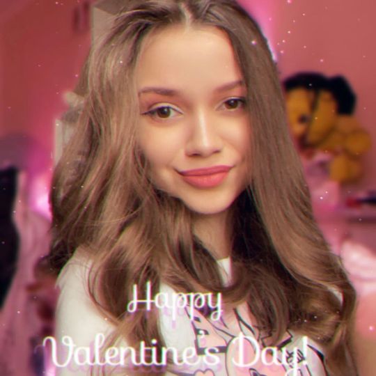 Rising Periscope, YouNow, and etc. live streams on LiveOMG.com