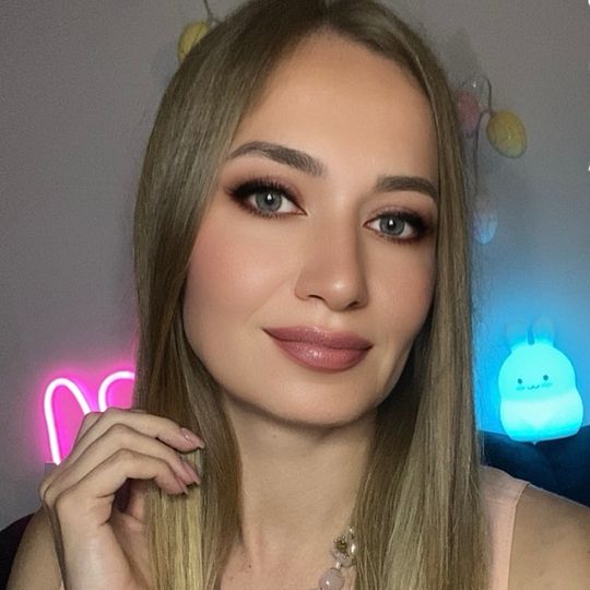 Julia Cat🐾 Нажмите и веселитесь! liveme.com