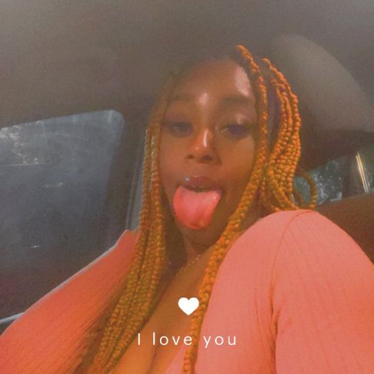 Michelle 💛 Work w me liveme.com