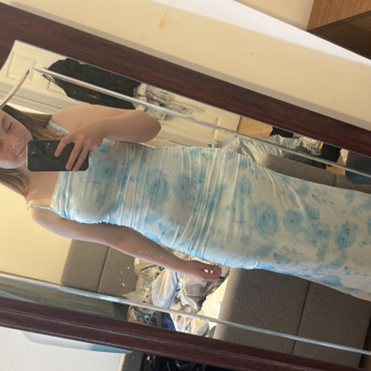 Mia foxall (ID: 1819491424701139969) — Live 1v1 & Group Streaming on ...