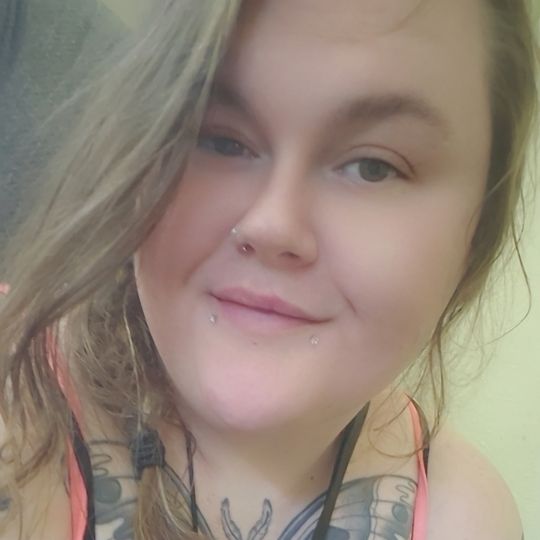 Morgue🤍 (ID: 1819563131685524481) — Live 1v1 & Group Streaming on ...