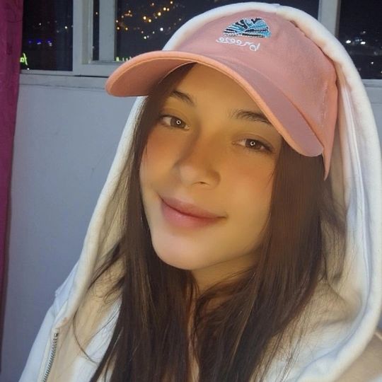 Rising Periscope, YouNow, and etc. live streams on LiveOMG.com