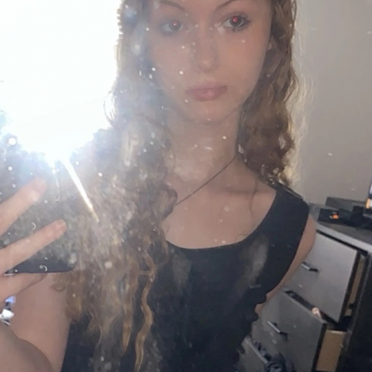 Allie_cat17 (ID: 1821023382142539777) — Live 1v1 & Group Streaming on ...