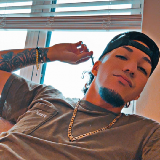 LiveOMG - Live Streams Free. Twitch, Kick, Bigo Live, Periscope, and etc.